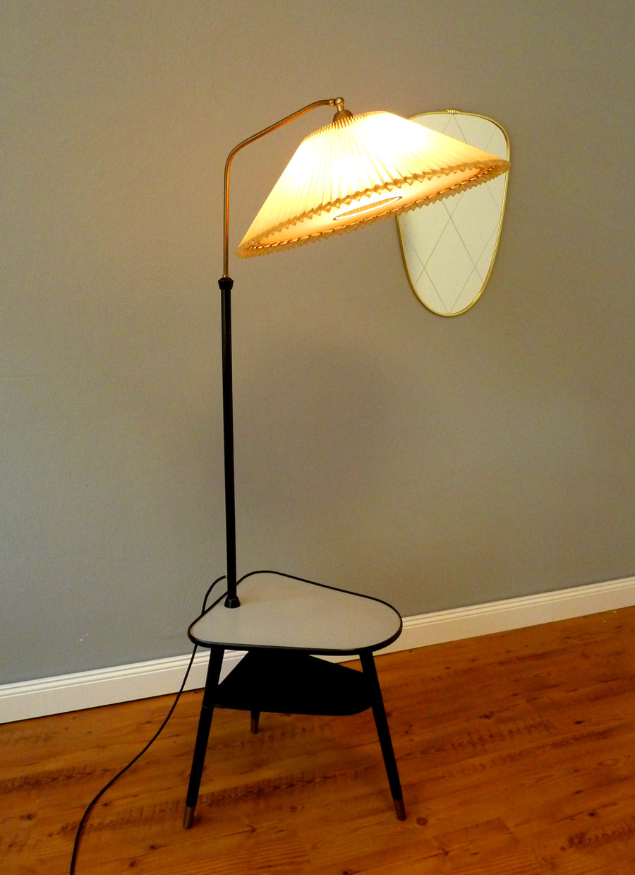 Vintage Stehlampe Leuchte Lese -/ Beistelltisch Nierentisch Ära 50er ...